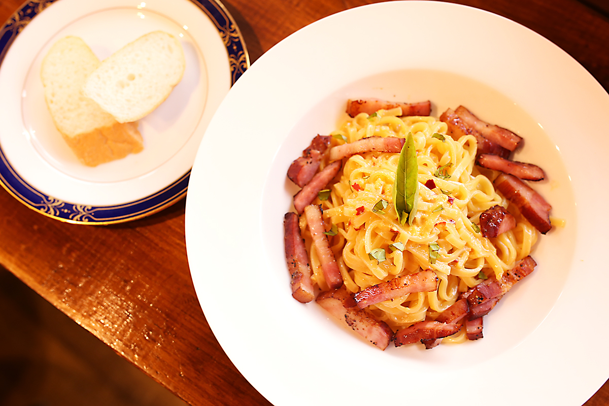 BUCO cafeの新パスタメニュー「ぺぺたまベーコン」好評です